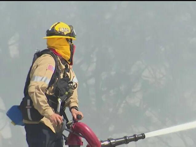 Illegal drones disrupted water drops during Del Mar Heights firefight ...