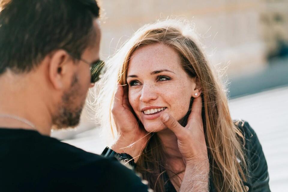 The Top 10 Skills Men Find Extremely Attractive In Women - NewsBreak