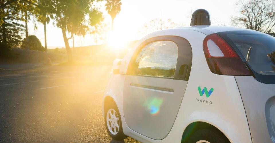 Chattanooga Mayor Signals Interest in Waymo Self-Driving Taxis - NewsBreak
