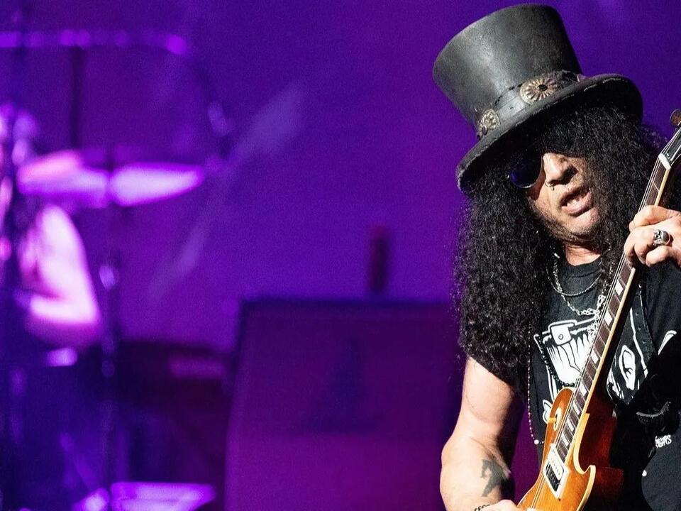 Remember When: Slash Named the Greatest Singers in Rock