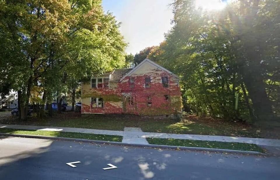 Another Vacant & Unsafe Building Torn Down in City of Cortland - NewsBreak