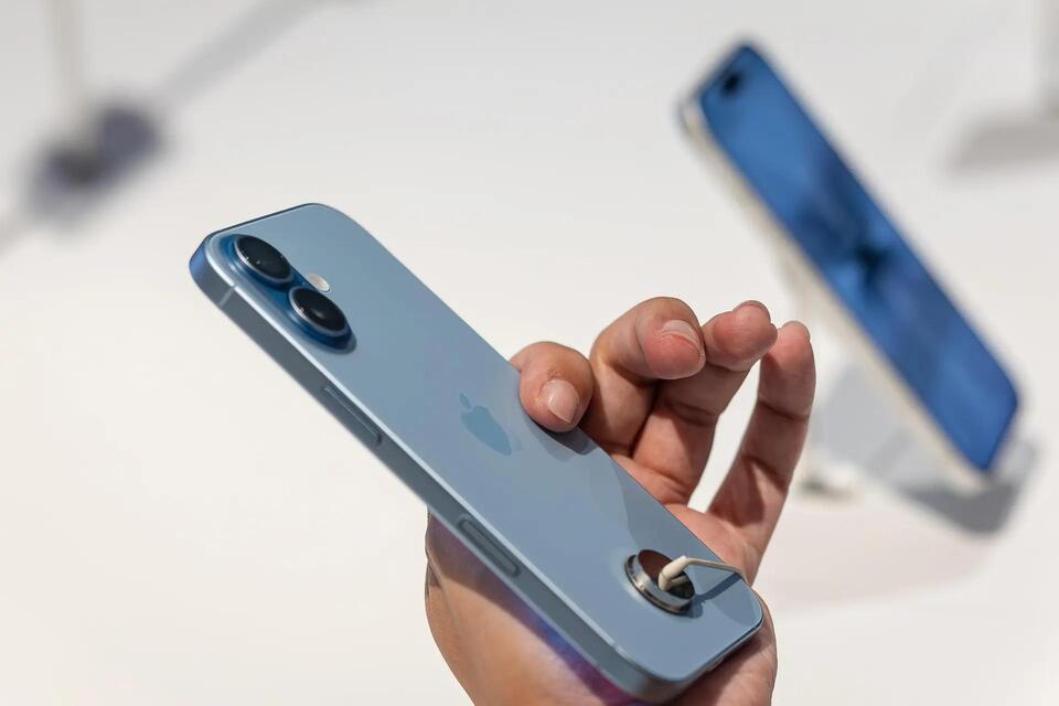 Apple iOS 26.3: Next iPhone Critical Update Could Fix A Major Pain ...