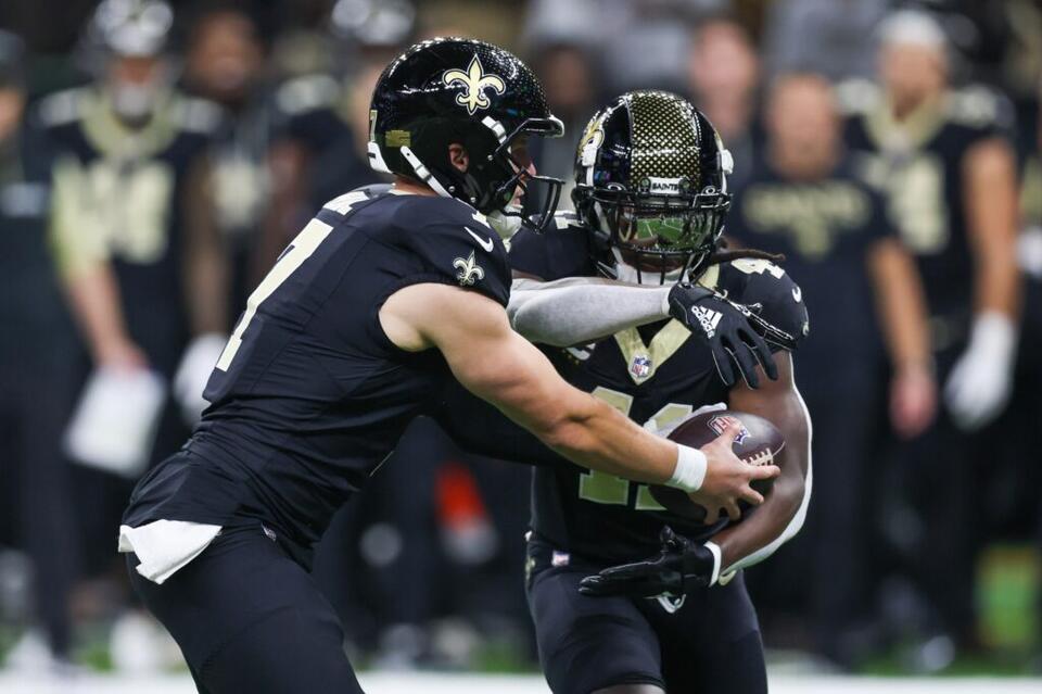 Alvin Kamara’s Reported Trade Cost Revealed - NewsBreak