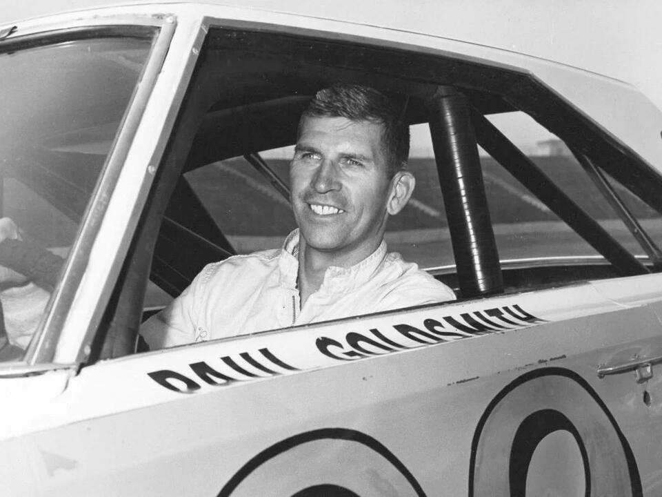 Paul Goldsmith dies at 98: Prolific American race car driver famous for ...