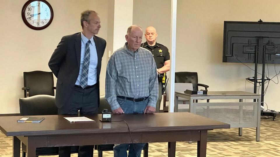 EXCLUSIVE: 81-year-old man pleads not guilty to murder in Clark County ...