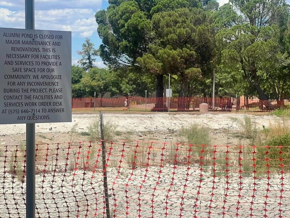 NMSU's iconic Alumni 'Duck' Pond remains dry 1 year after leak prompts ...