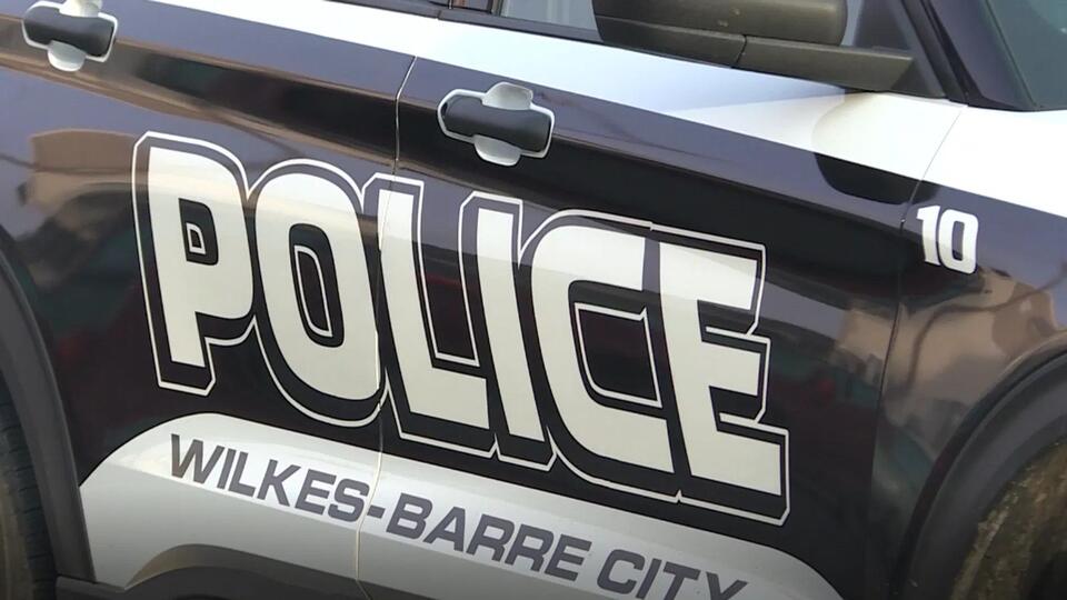 Woman scammed on Facebook Marketplace over fake apartment rental ...