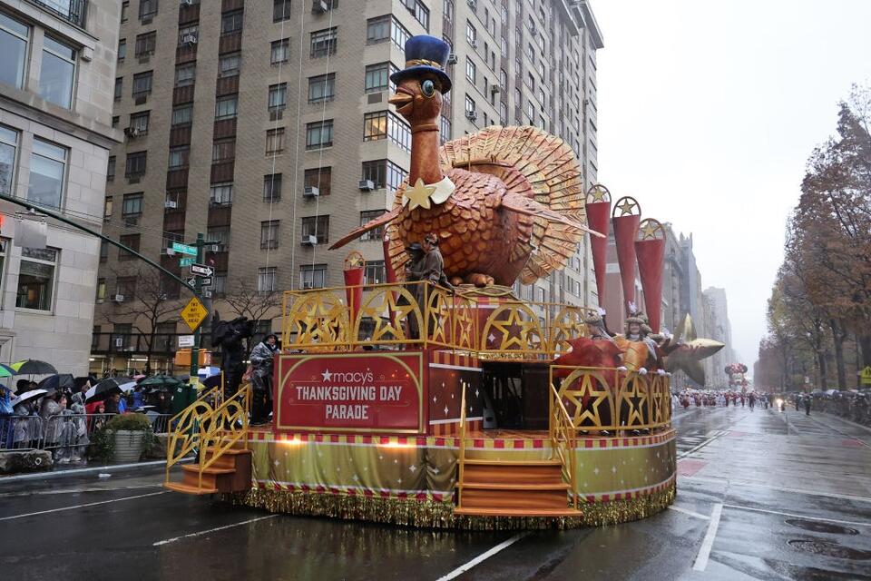 History Of The Macy's Thanksgiving Day Parade In New York City - NewsBreak