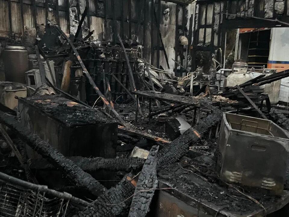 Illegal drug lab causes explosion in Glendale; two seen fleeing from scene