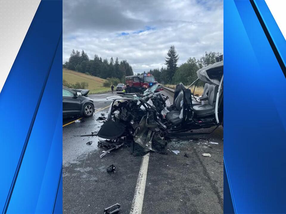 Hwy 30 closed indefinitely after major crash