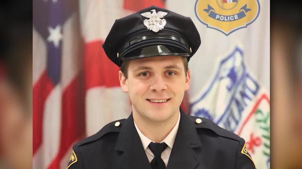 Murdered officer’s family wants mental health hospital investigated ...