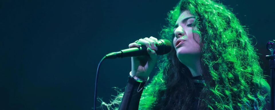 Lorde Said She Only Listens To Covers of Her Career-Defining Hit ...