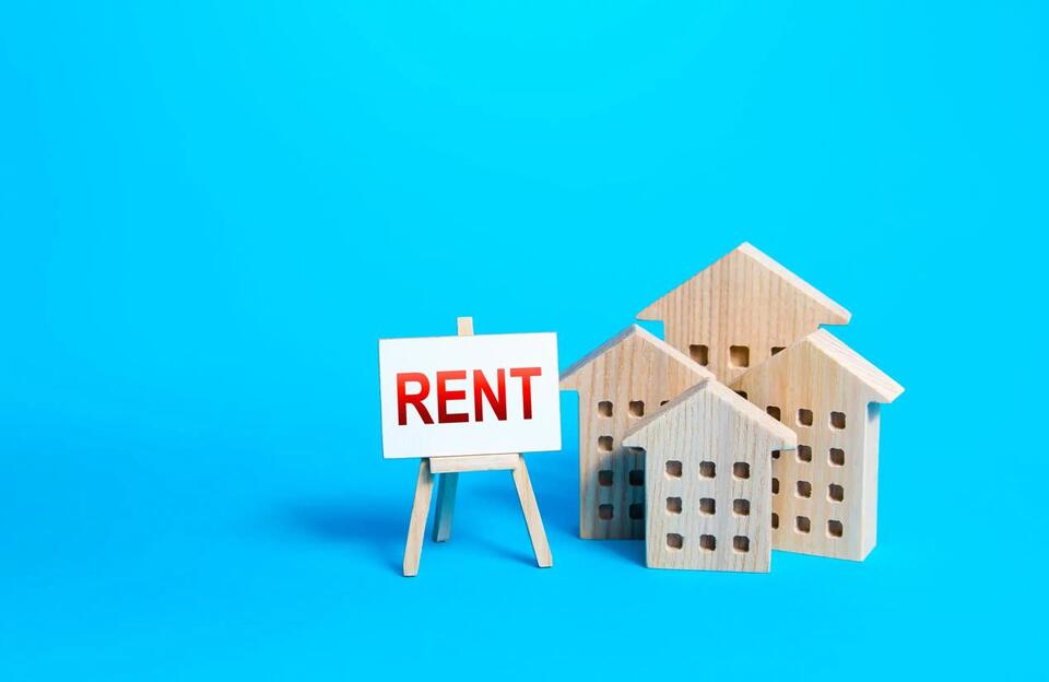 9 Things No One Warns You About Splitting Rent With Family - NewsBreak