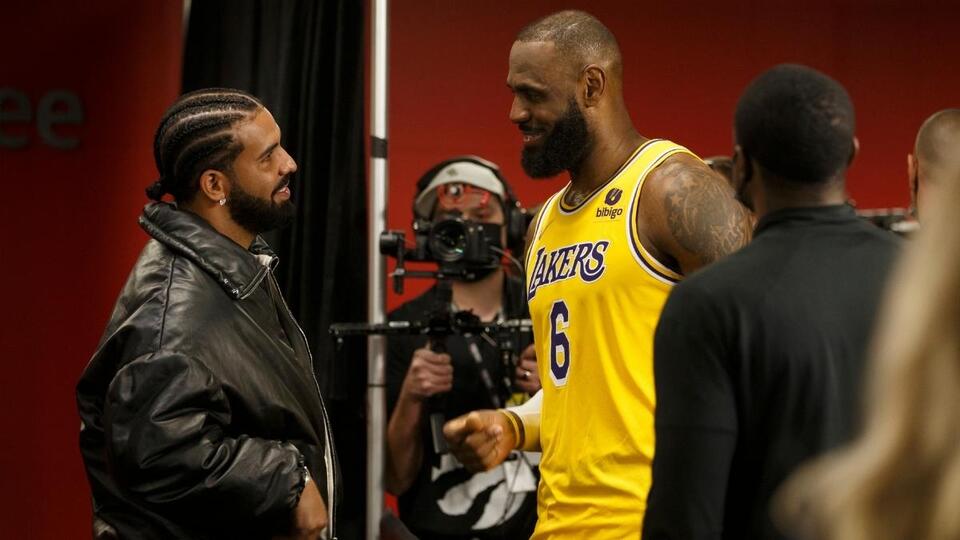 Drake Seemingly Dissed Lebron James in New ‘Iceman’ Album Track - NewsBreak