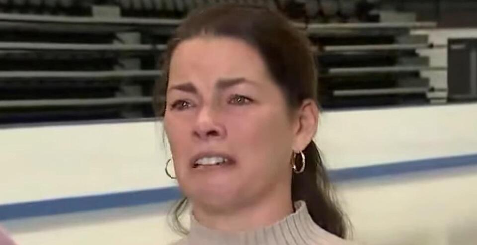 Emotional Moment Nancy Kerrigan Breaks Down In Tears On Live TV After ...