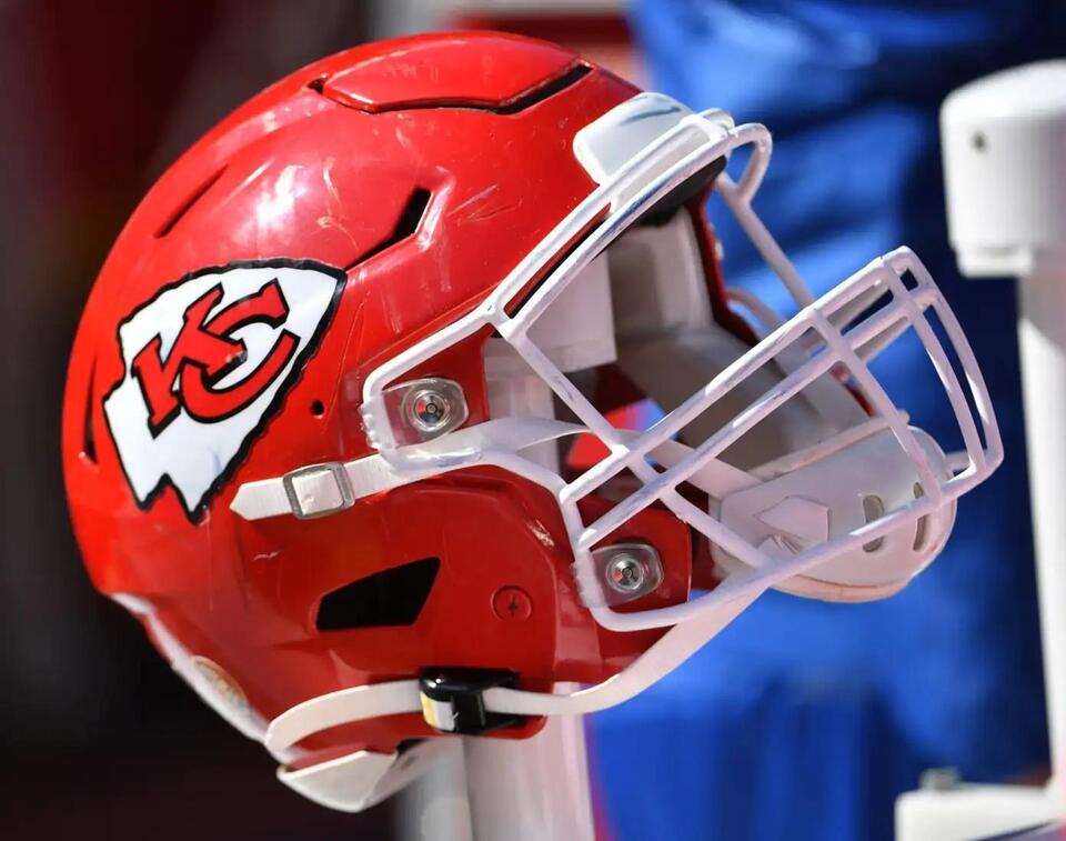 Chiefs Sign Four To Futures Contracts, Including QB Ian Book - NewsBreak