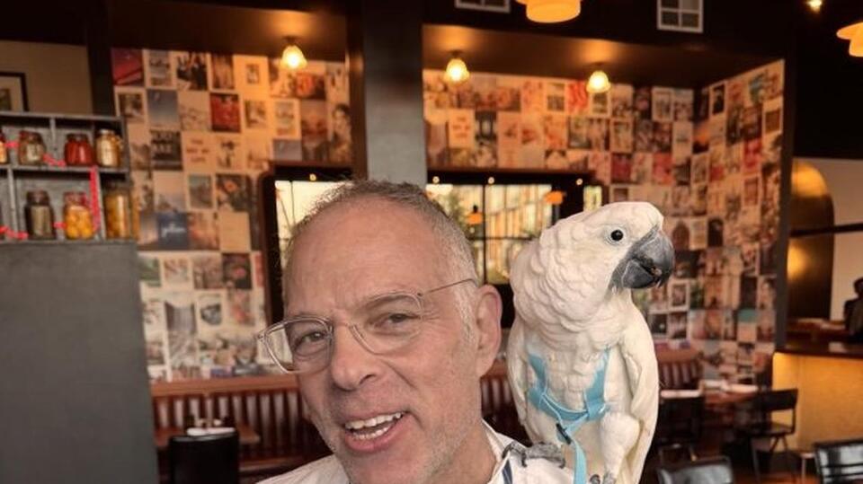 Food Network Star's Restaurant Goes Off the Rails in Shocking Viral ...