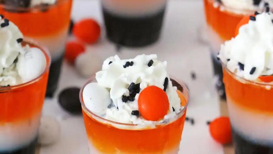 Easy Layered Halloween Shots Recipe – Spooky, Colorful Cocktail Shots ...