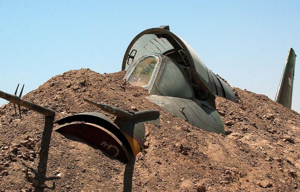 The Iraqi Air Force buried its fleet of MiG-25s in the middle of the ...