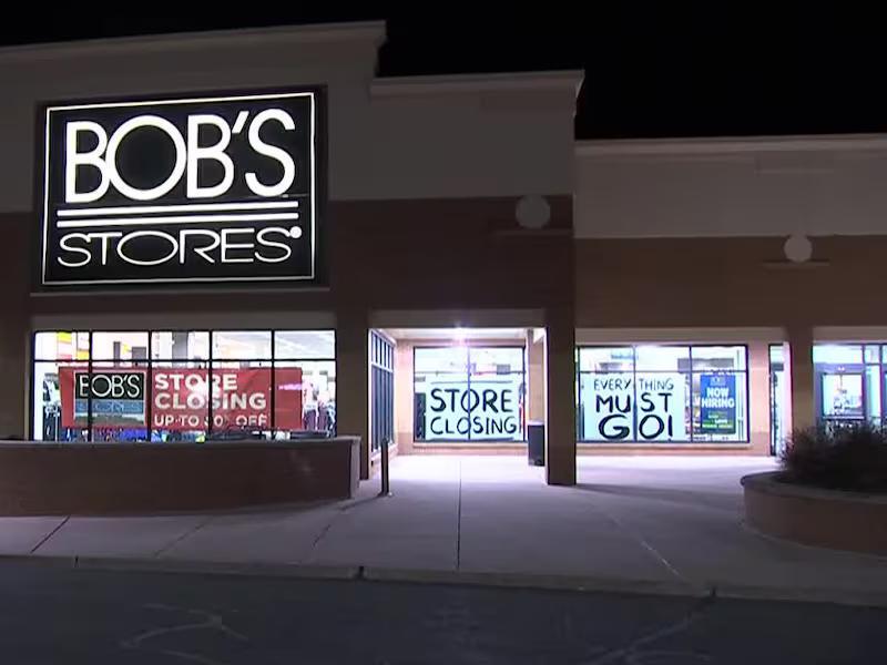 Bob's Stores to close all locations