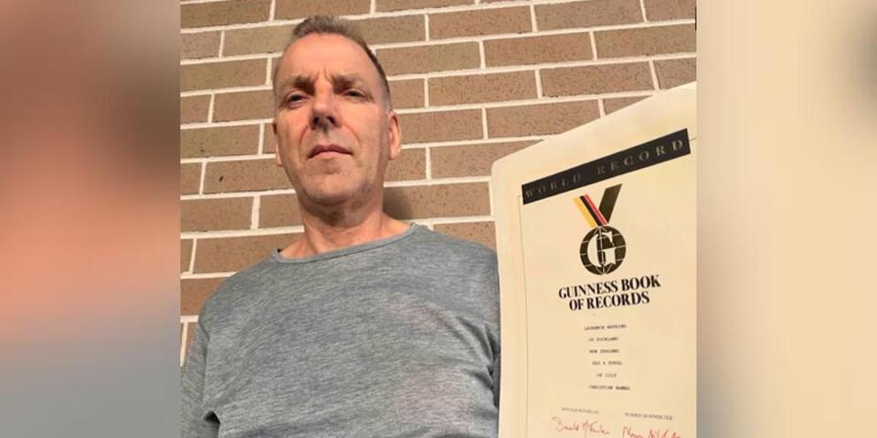 Man holds record for having ‘world’s longest name,’ takes about 20 ...