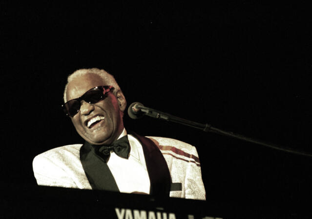 Who Are Ray Charles’ Children? Here’s What We Know About All 12 - NewsBreak