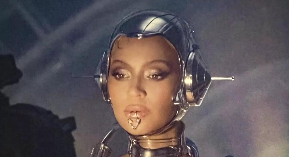 'Alien Superstar': Beyonce's Parkwood Label Slams Sample Lawsuit As ...