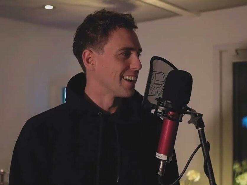 Watch: Jamie Muscato Sings 'Soliloquy' Ahead of London