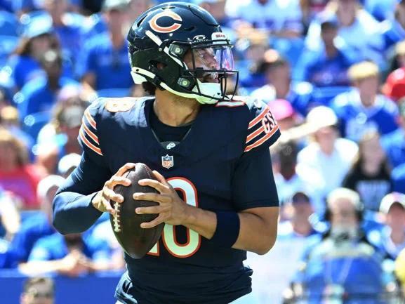 Caleb Williams, Jayden Daniels make NFL debuts: Bears No. 1 overall ...