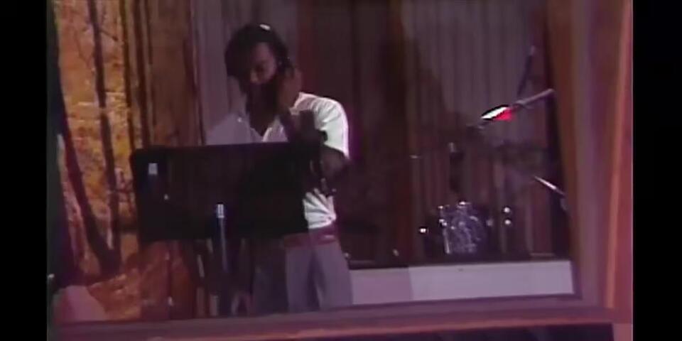 Hawkeye great Jimmy Frazier remembers ill-fated song 40 years ahead of ...