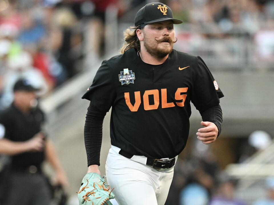 Popular Tennessee Vols player wore the coolest cleats you'll see in the ...
