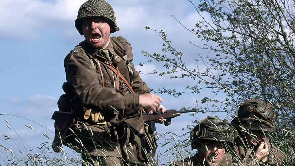 10 War TV Shows With the Most Realistic Battle Scenes, Ranked - NewsBreak