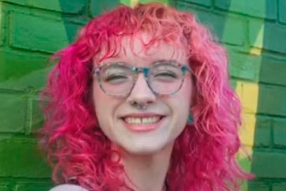 A punk band superfan went to almost every show for 10 years. Now she’s ...