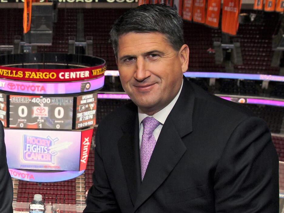 Jones talks adjusting to new role running Flyers in Q&A with NHL.com