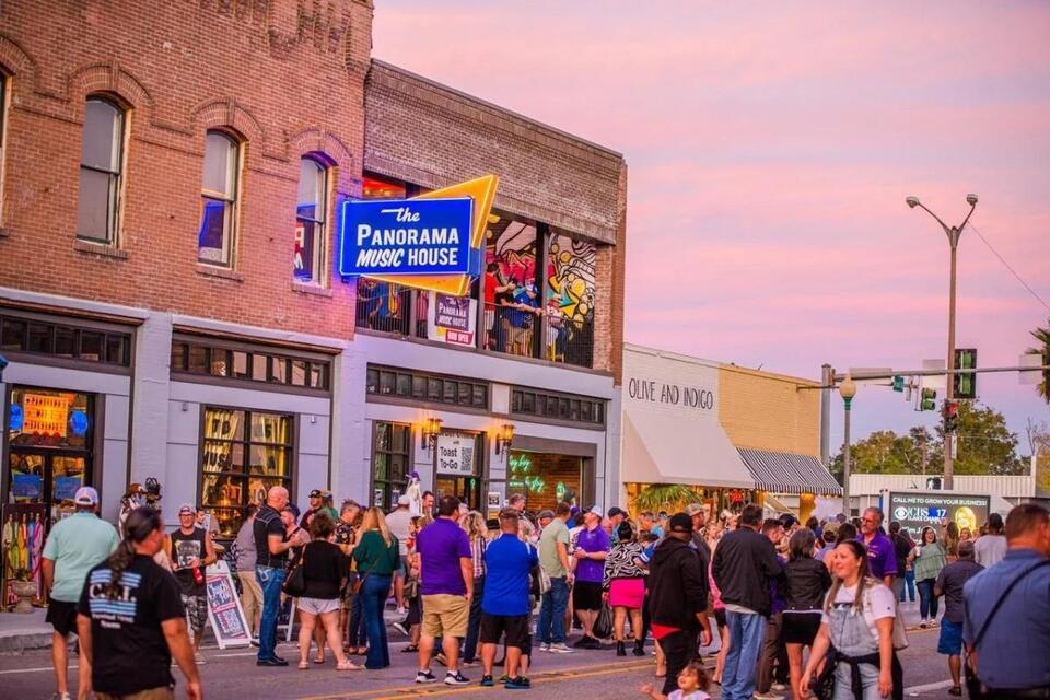 Lake Charles Chuck Fest 2025: Bands, Food & Art Downtown - NewsBreak