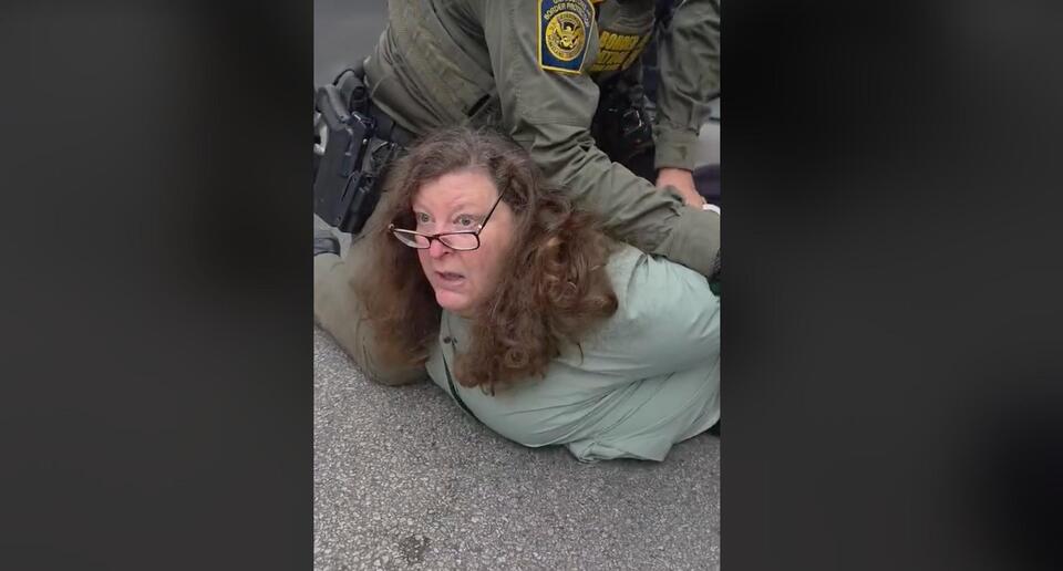 Ex-WGN Staffer Who Was ‘Violently’ Thrown To Ground, Held By Feds Files ...