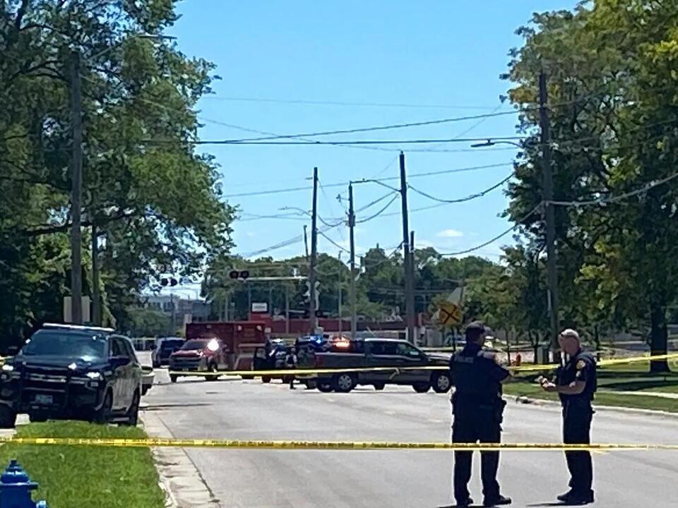 Two police officers shot in Waterloo expected to recover, suspect killed