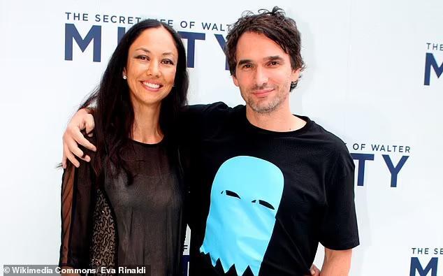 Qantas director Todd Sampson quits two years after surviving hostile ...