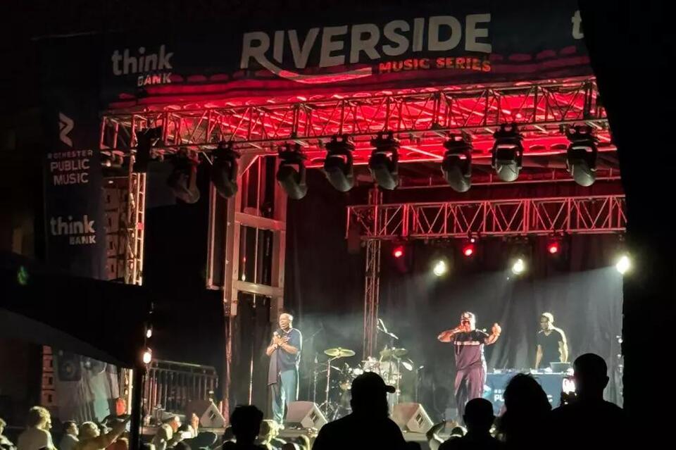 Massive Crowd Turns Out for Free Tone Loc Concert in Rochester (VIDEO ...