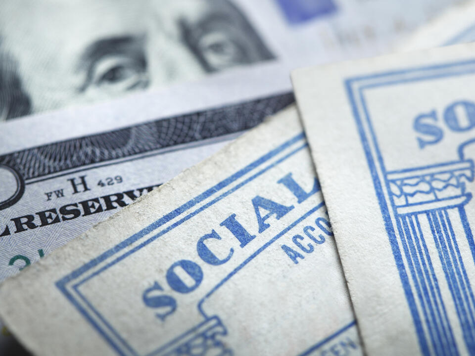 5 Social Security Tips for New Retirees in 2025