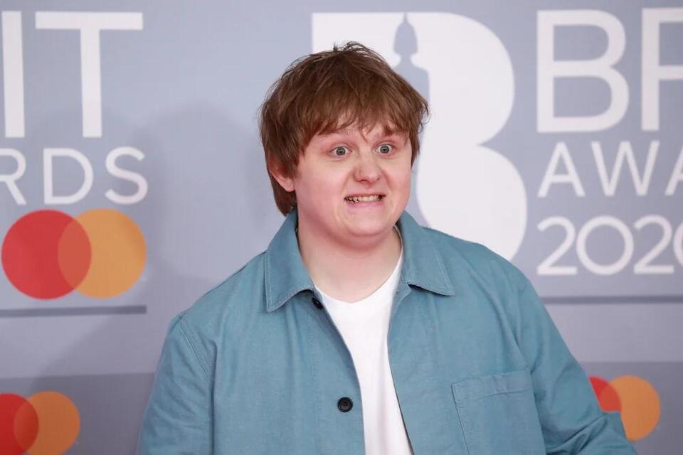 Lewis Capaldi's Net Worth In 2025: Scottish Superstar's Wealth Explored ...