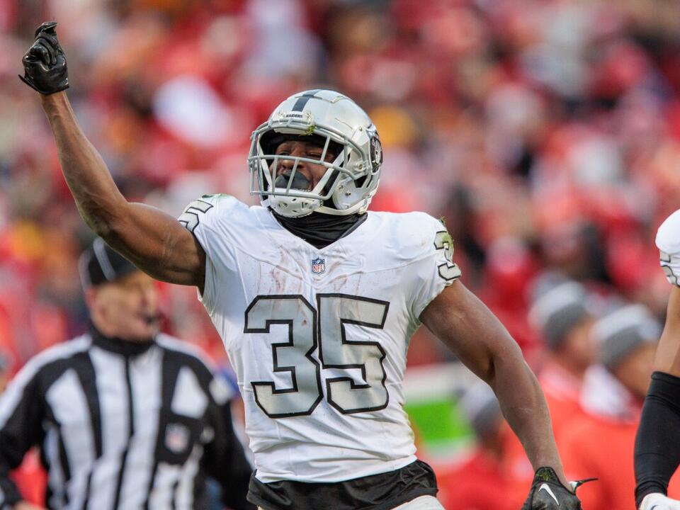 Zamir White embracing new role as Raiders lead RB