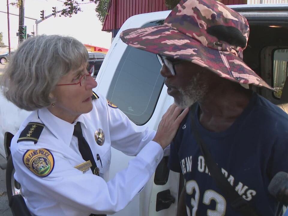 NOPD shows support to bystanders who helped when officer was attacked ...