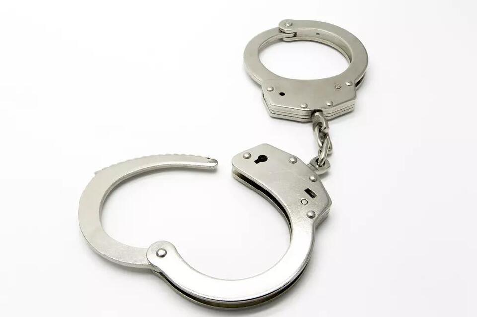 Two Arrested, Money And Drugs Seized Following Drug Bust In Patten ...