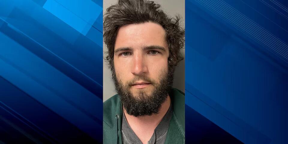Correctional officer accused of smuggling contraband into Vt. prison ...