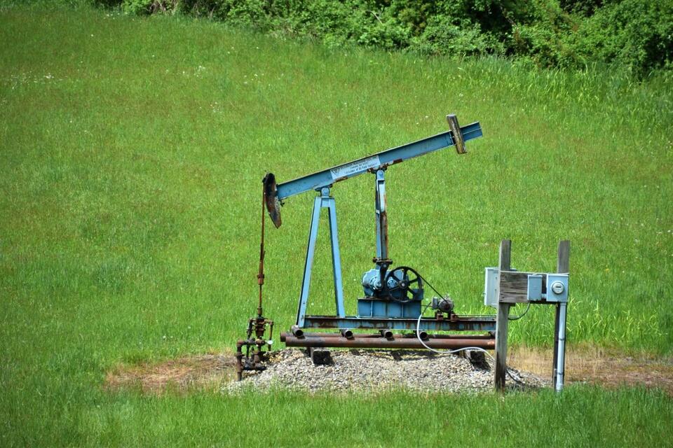 Michigan’s Abandoned Oil Wells Raise Serious Environmental Concerns ...