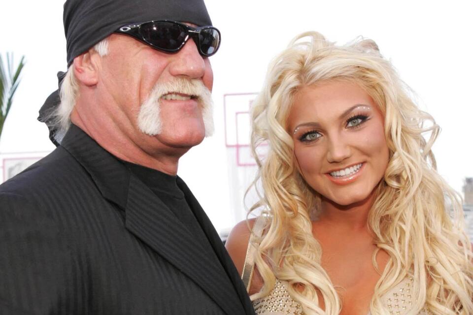 Hulk Hogan’s Daughter Brooke is Making a ‘Therapeutic’ Return to ...