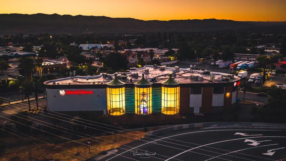 The wild history of Tully Road's Chuck E. Cheese - NewsBreak