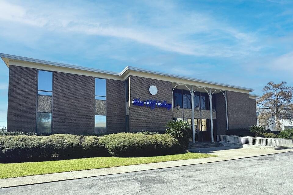 Former Blue Cliff College Building Sold - NewsBreak