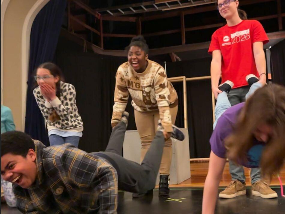 Milwaukee Youth Theater program teaches kids improv